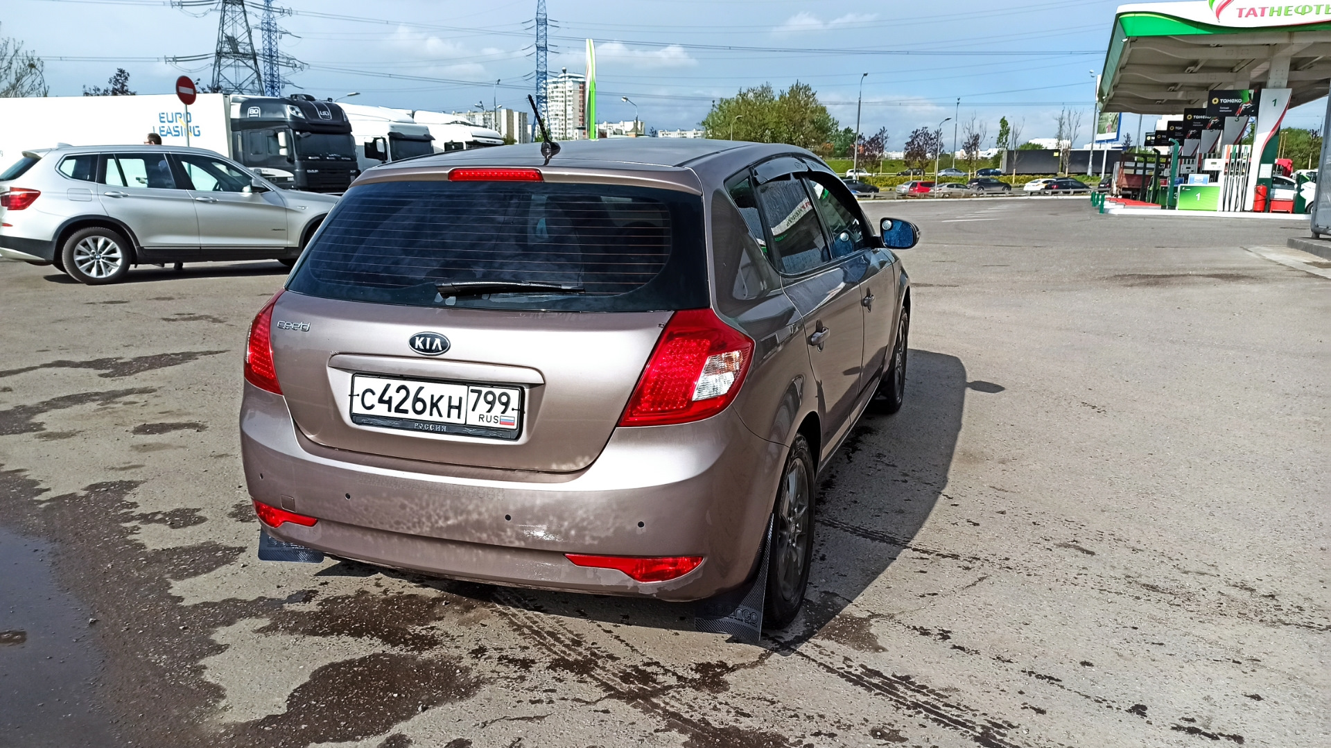 Жужа, счастливо! — KIA Ceed (1G), 1,6 л, 2011 года | просто так | DRIVE2