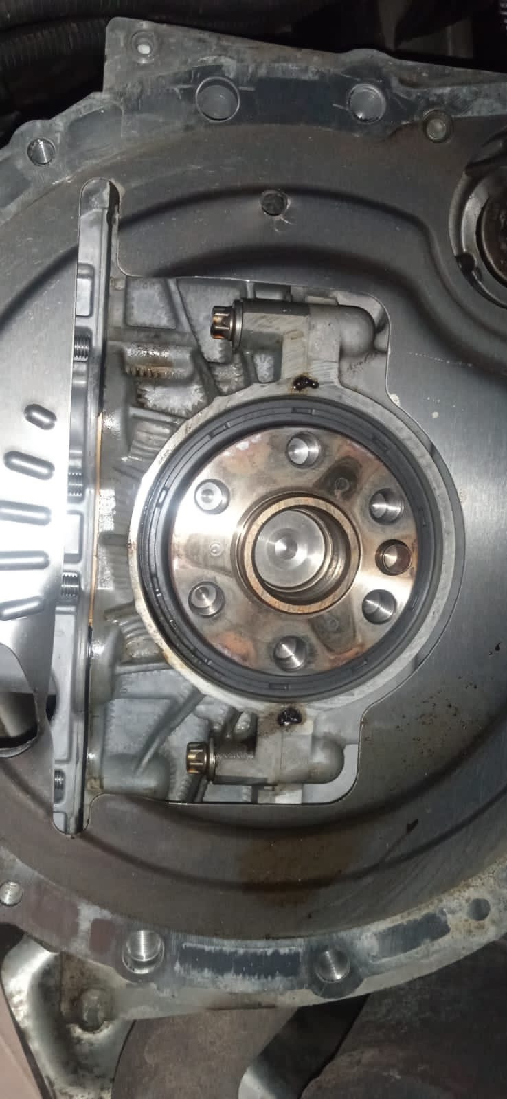 🔧 Большое ТО на BMW F10 N52B30 — МСК, VANOS от N55, сальники и ...