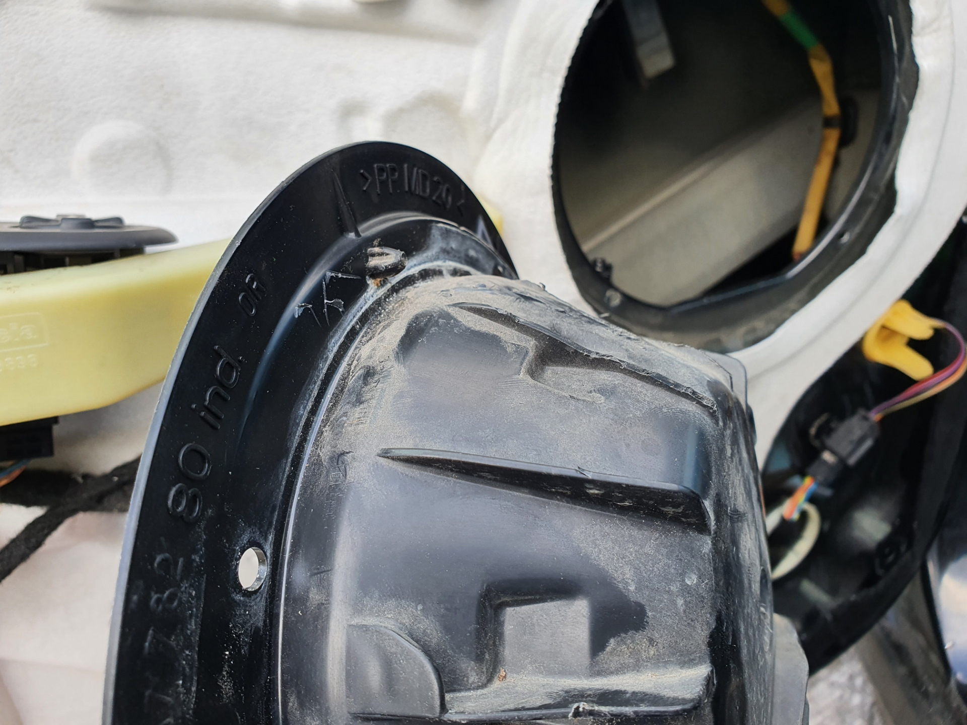 Ограничители дверей от BMW (добавлено) — Peugeot 308 SW (1G), 1,6 л ...