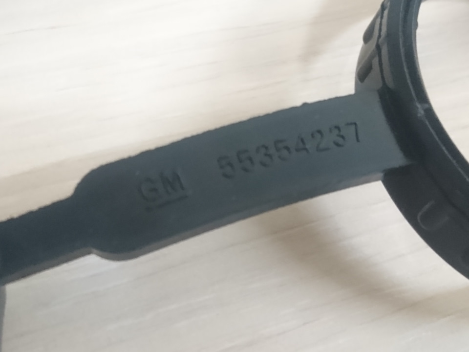 Клапанная крышка GM 55564395 (китай или оригинал) — Opel Astra H, 1,8 л ...