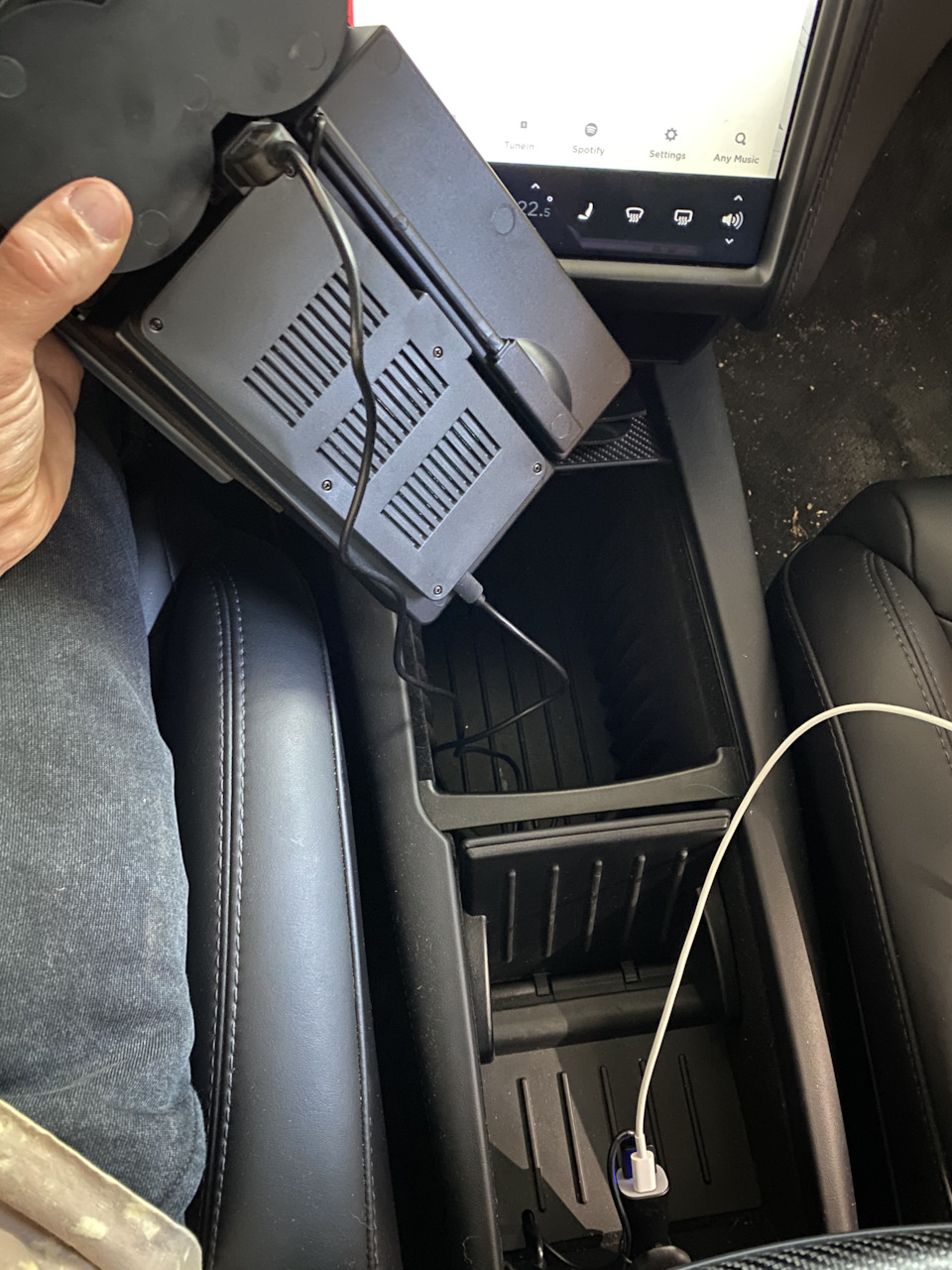 Беспроводная зарядка для Tesla Model X / S — Tesla Model X, 2018 года ...