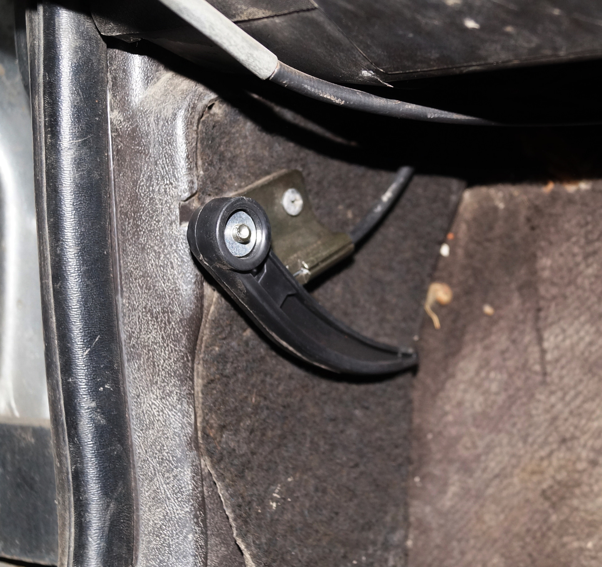 Продолжение развлечений с замками — Audi Coupe (81,85), 1,8 л., 1984 ...