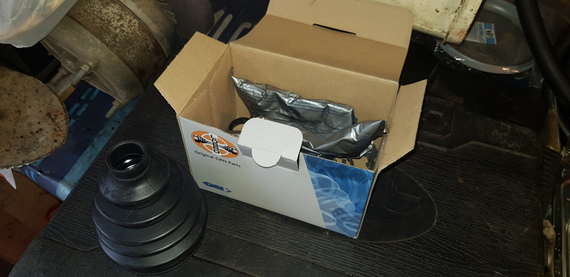 Масло Shell HX8 5W40 змз 51432 — УАЗ Patriot, 2,2 л, 2013 года ...