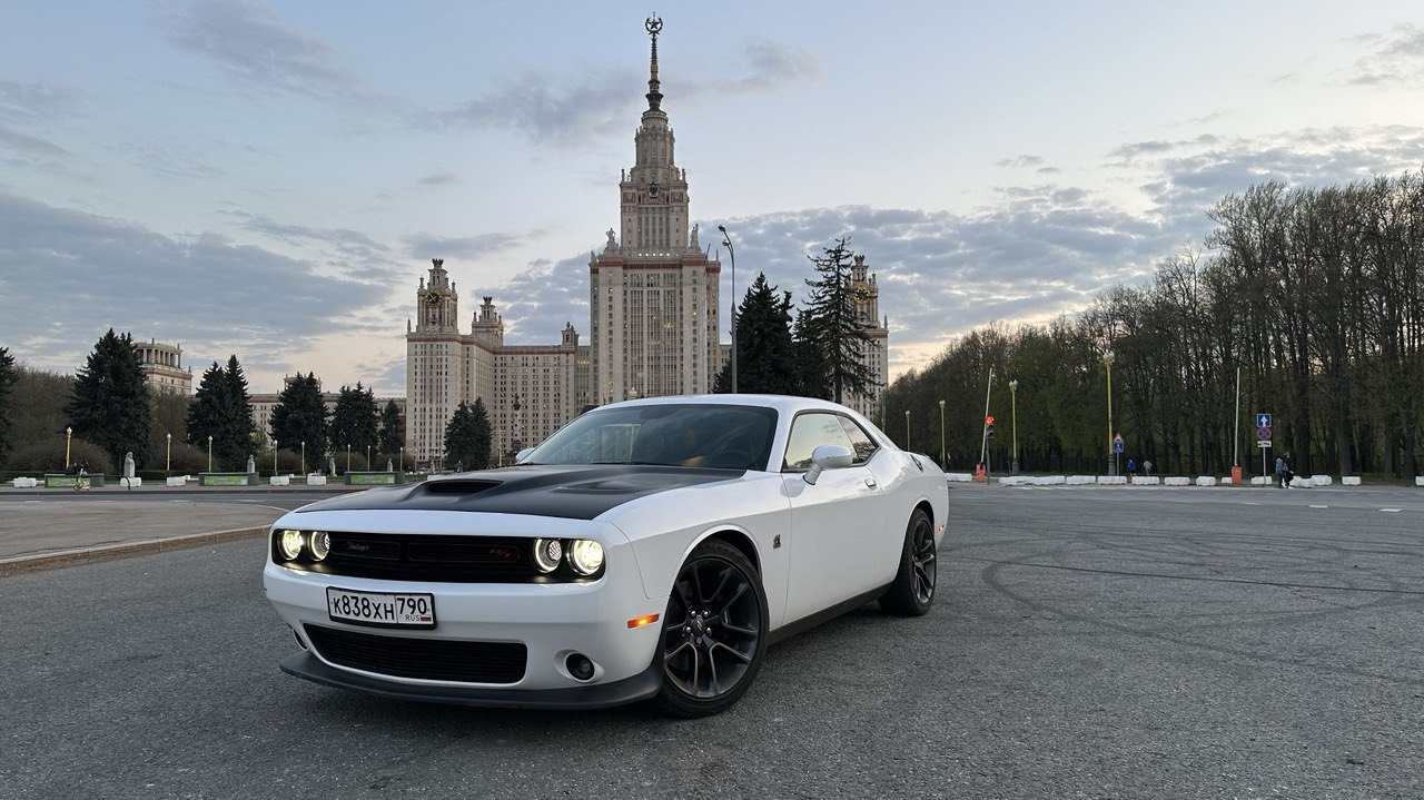 Dodge Challenger 6.4 бензиновый 2021 | R/T 6.4 на DRIVE2