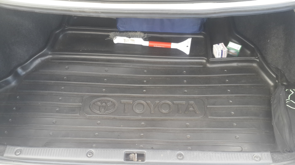 Оригинальный коврик багажника — Toyota Camry (V40), 2 л, 1996 года ...