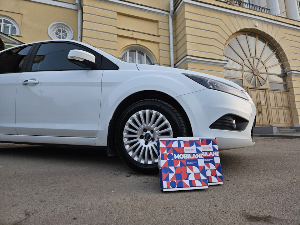 Замена задних тормозных дисков и колодок MOBILAND — Ford Focus ...