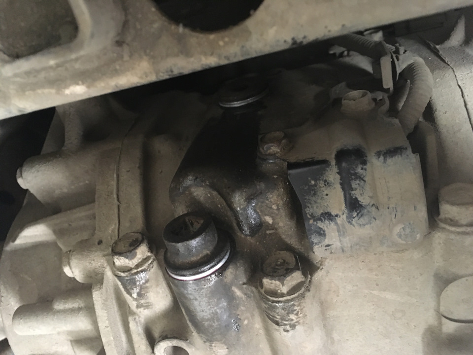 Замена масла в заднем редукторе и замена воздушного фильтра — Acura RDX ...