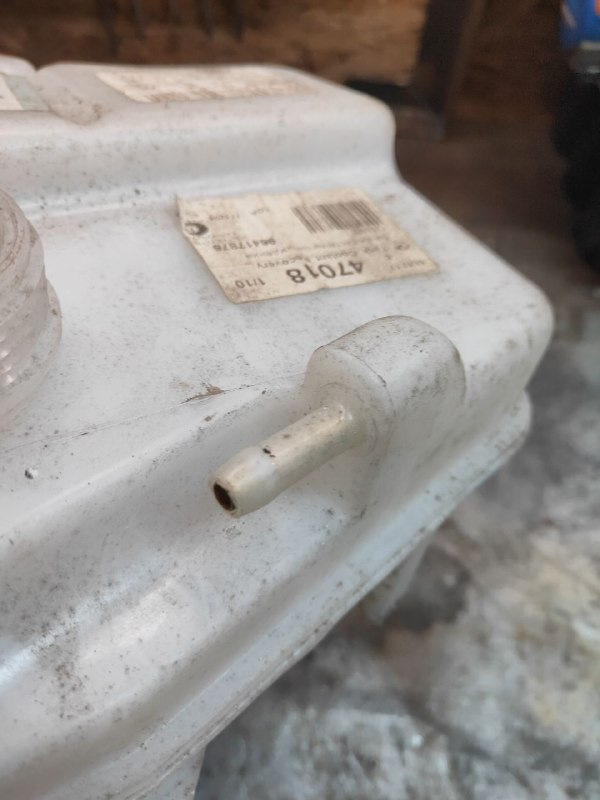 Бак расширительный — Daewoo Magnus, 2 л, 2001 года | другое | DRIVE2