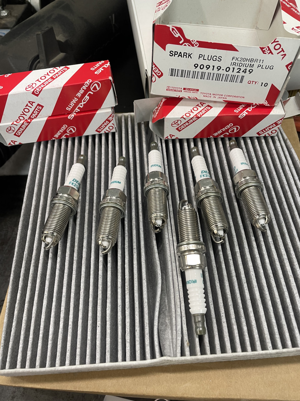 9091901249 Свеча зажигания TOYOTA LEXUS | Запчасти на DRIVE2