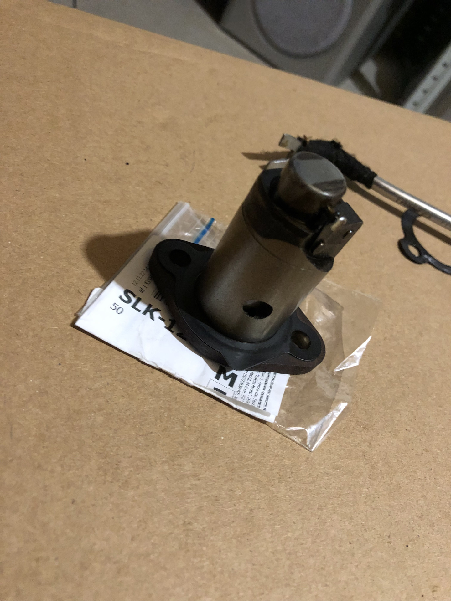 Замена маслосъемных колпачков без снятия ГБЦ своими руками + Замена ...