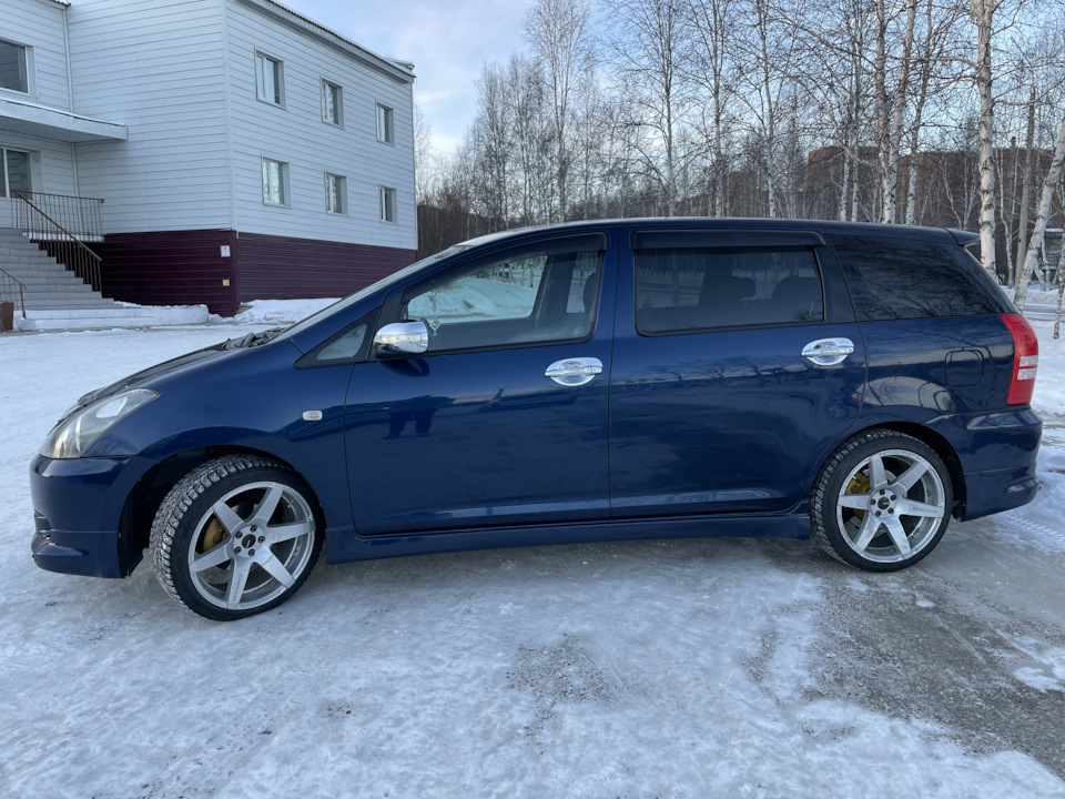 Немного всякого. — Toyota Wish (AE10), 1,8 л, 2003 года | просто так ...