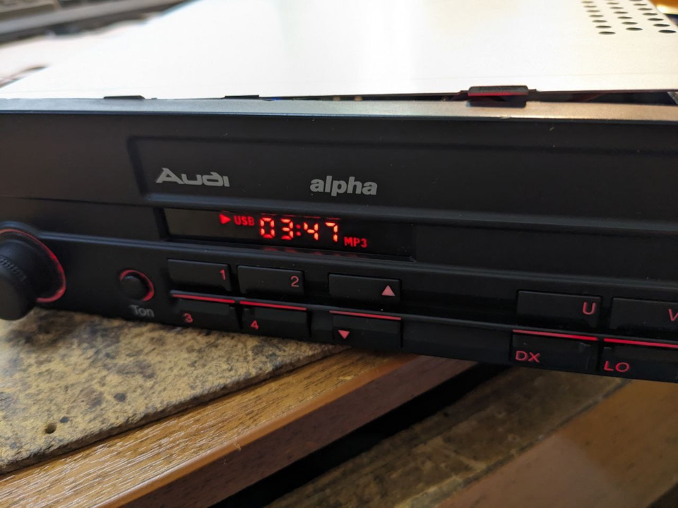 Рестомод штатной магнитолы Audi Alpha IV — Audi S4 (C4), 2,2 л, 1992 ...