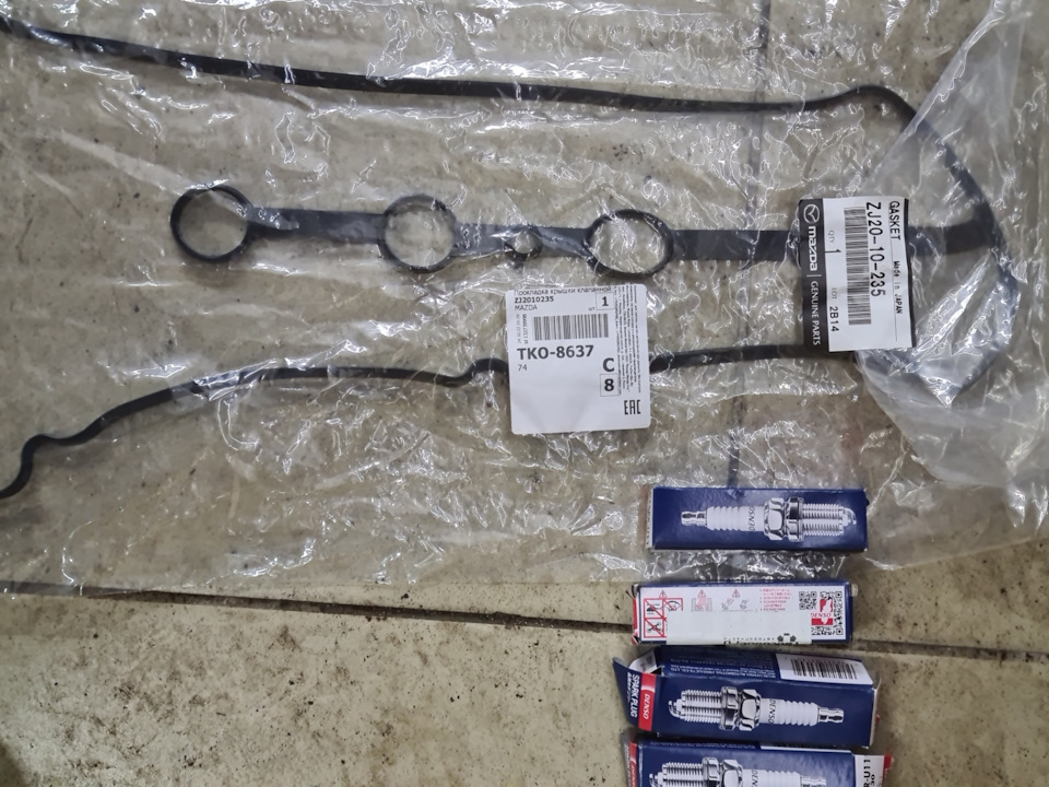 Замена прокладки клапанной крышки — Mazda 3 (1G) BK, 1,6 л, 2007 года ...