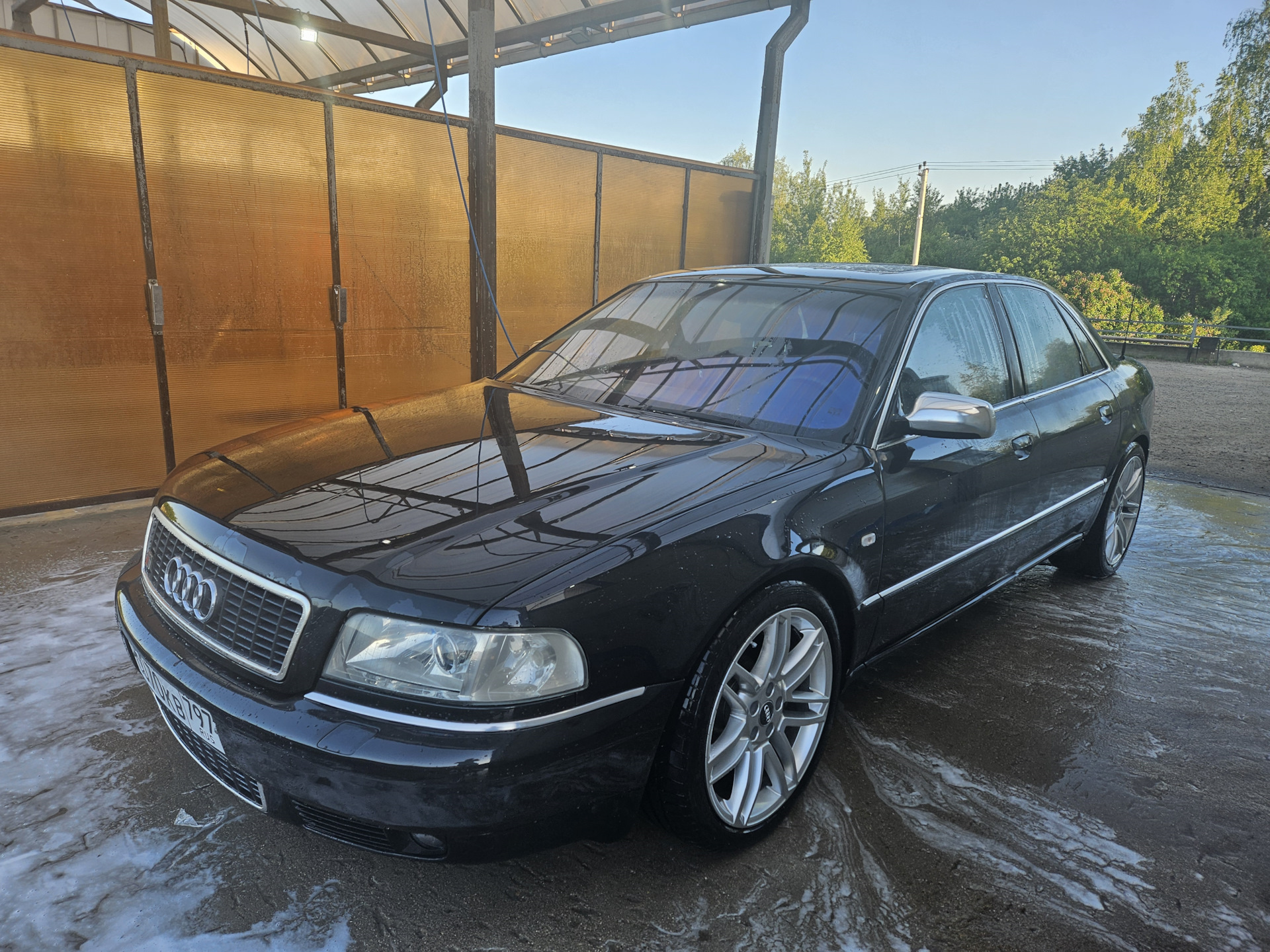 Фиолетовое лобовое. — Audi S8 (D2), 4,2 л, 2000 года | стайлинг | DRIVE2