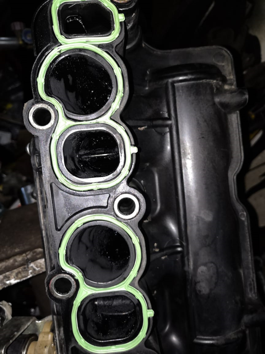 Замена прокладок впускного коллектора A20DTH — Opel Astra J GTC, 2 л ...