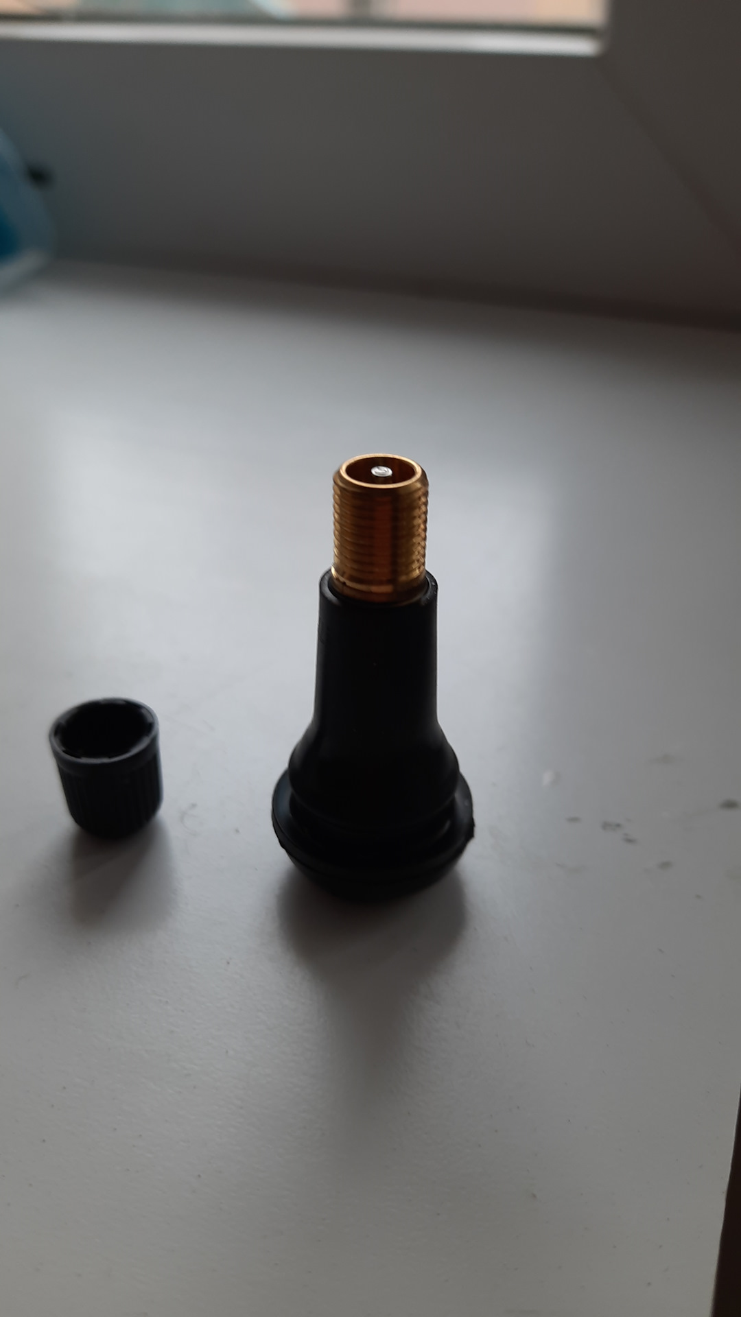 Оригинальные диски EMPREINTE 403006822R и зимняя резина nokian nordman ...