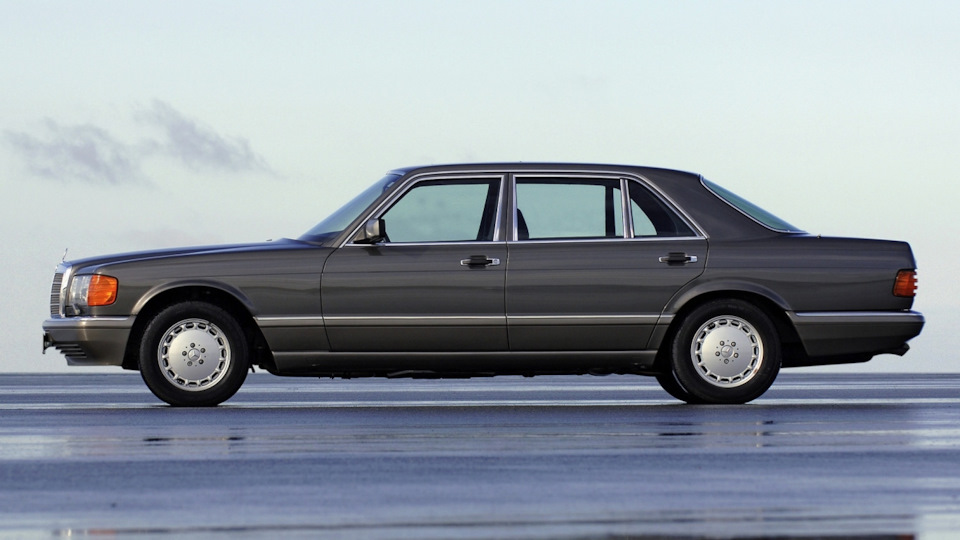 Отличный фильм про Mercedes Benz W126 часть 2 — Mercedes-Benz S-Class (W126), 5,6 л, 1987 года ...
