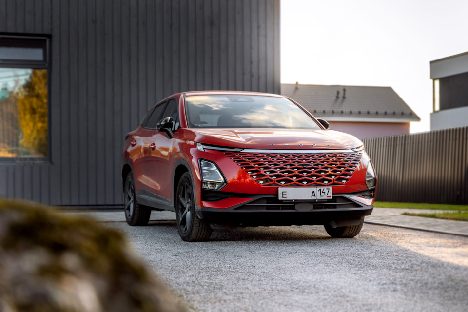 вибро / шумоизоляция всех дверей, крышки капота, крышки багажника, локеров — Omoda C5, 1,5 л ...