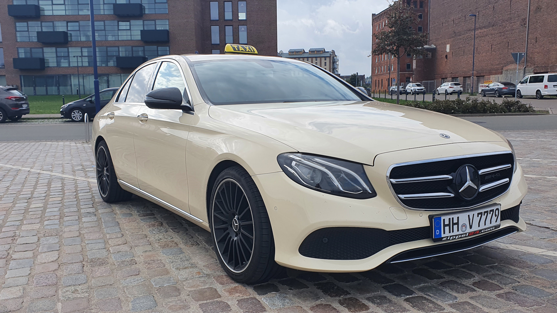 Mercedes-Benz E-Class (W213) 2.2 дизельный 2018 | Taxi на DRIVE2