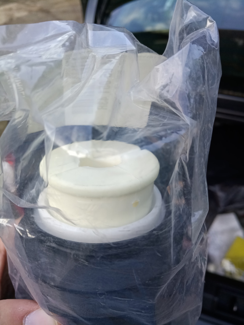 540505143R — Пыльники амортизатора переднего — Renault Fluence, 1,6 л ...