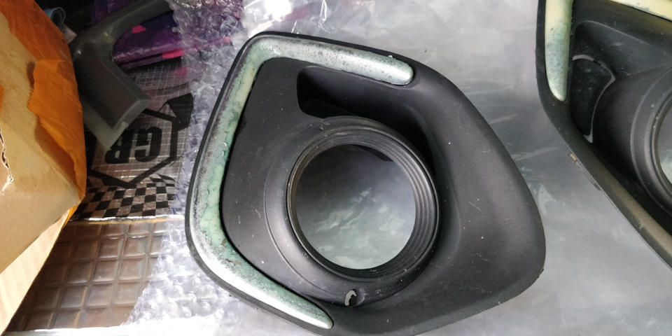 8321A521 НАКЛАДКА ПЕРЕДНЕГО БАМПЕРА ЛЕВАЯ Mitsubishi | Запчасти на DRIVE2