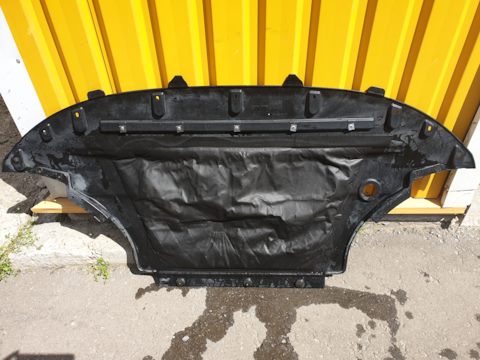 8R0863821C Шумоизоляция / Пыльник бампера / Защита двигателя Audi Q5 ...