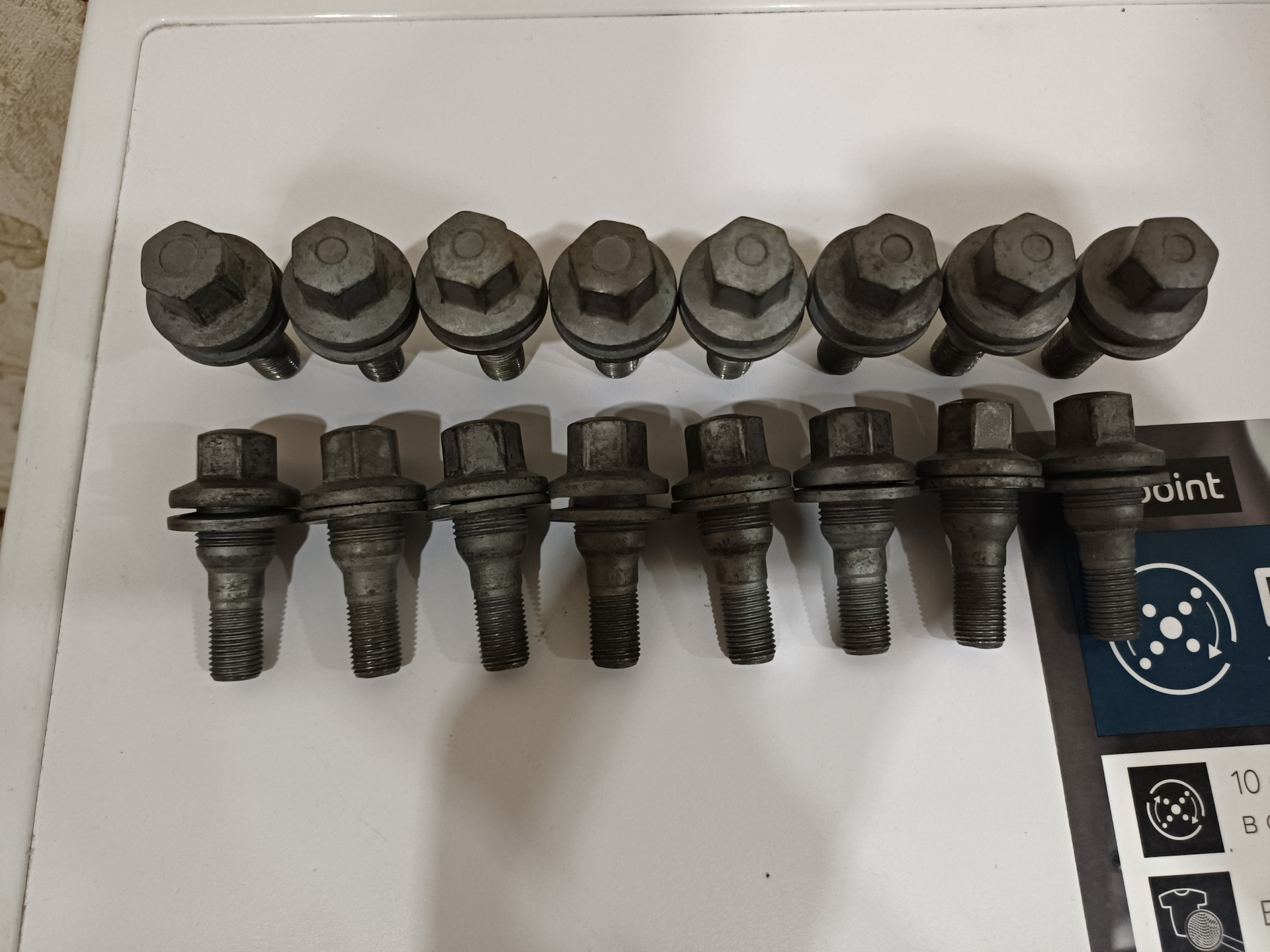 Оригинальные колесные болты 540567 — Peugeot 307, 1,6 л, 2007 года ...