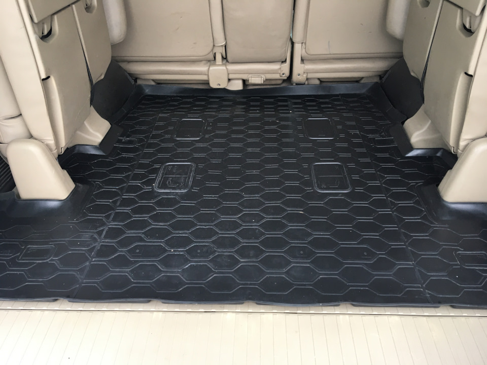 Правильные коврики и крепления как у рестайлинга — Toyota Land Cruiser ...