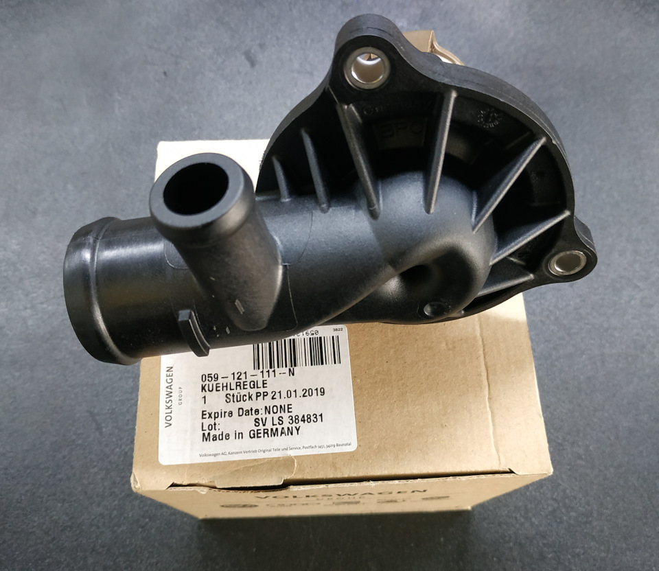 059121111N Термостат системы жидкостного охлаждения VAG | Запчасти на ...