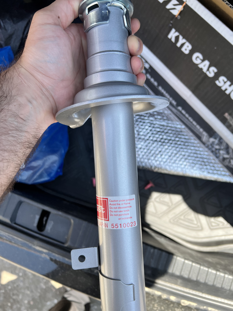 5510023 Амортизатор передний правый. Серия Gas-A-Just KYB | Запчасти на ...