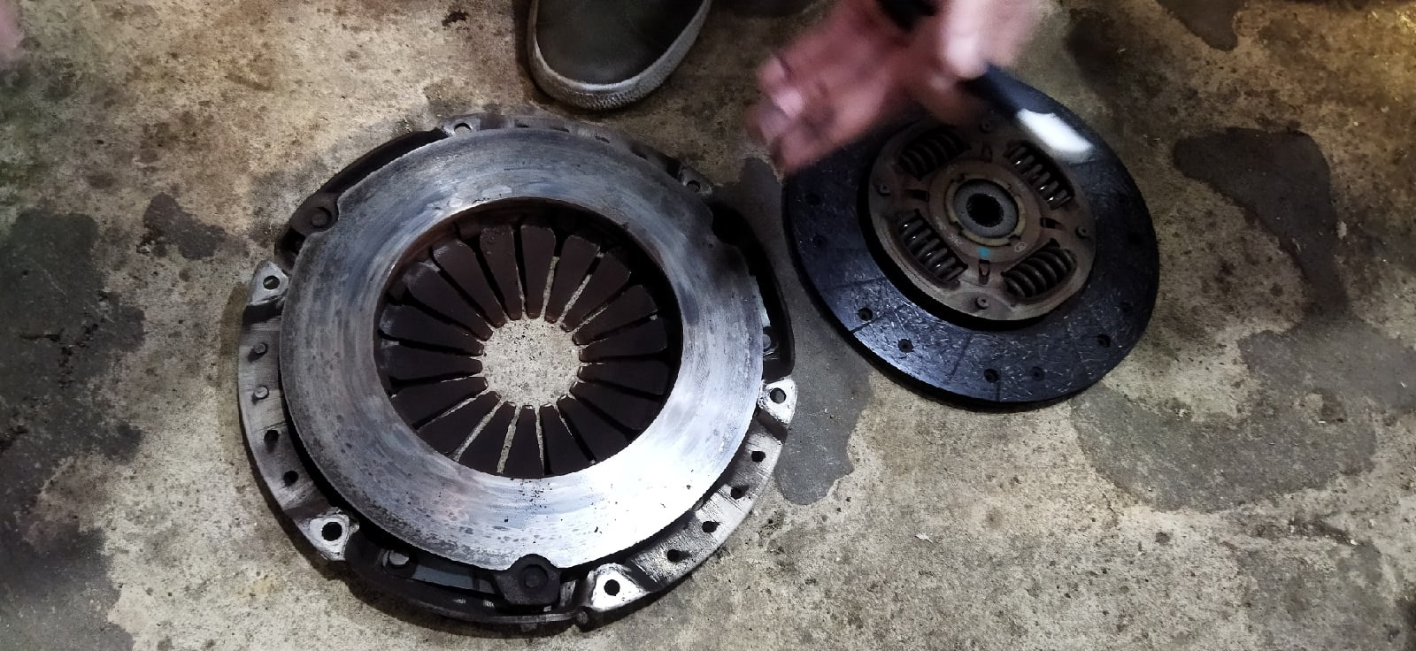 18.09.2021 Замена сцепления, выжимного подшипника, сальников приводов ...