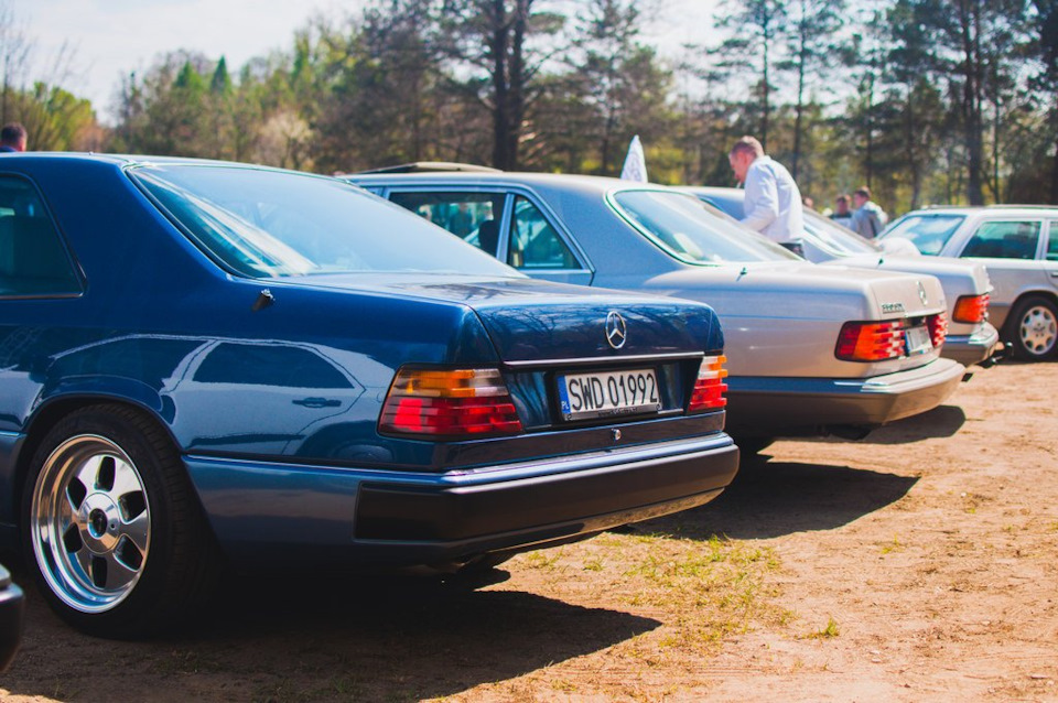 1038216 Скоба опорного подшипника полуоси / Ford | Запчасти на DRIVE2