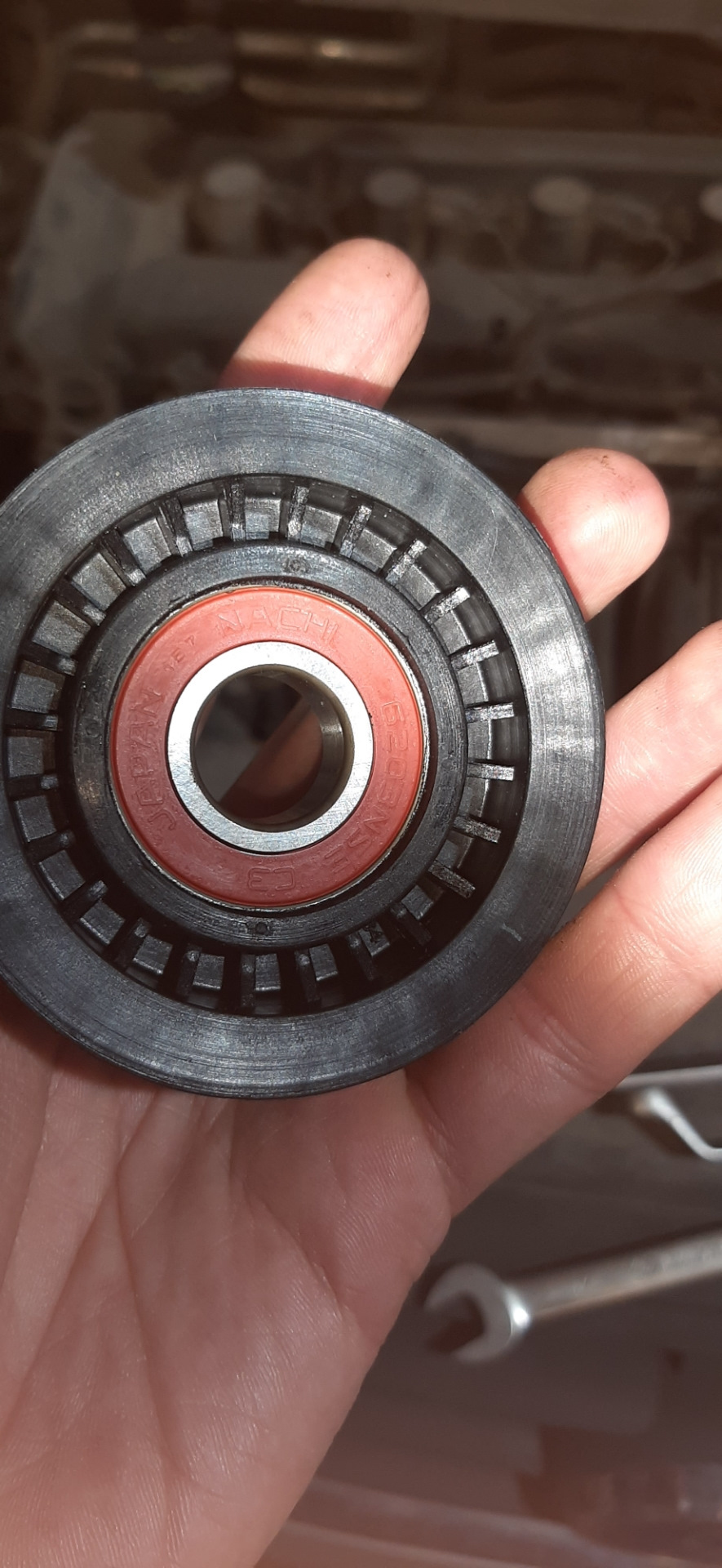 Замена ремней генератора и кондиционера плюс ролик натяжения. — Ford C ...