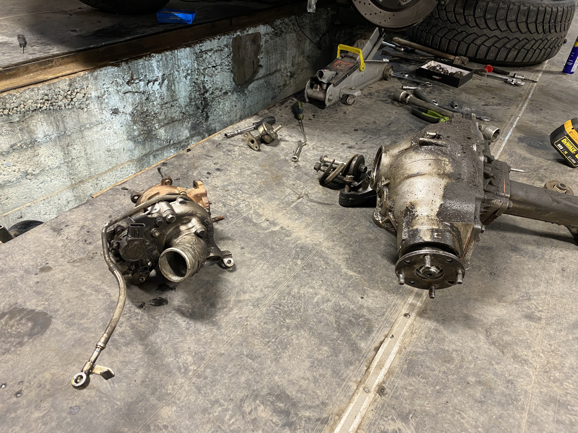 Снятие левой турбины ! — Toyota Land Cruiser 200, 4,5 л, 2012 года ...