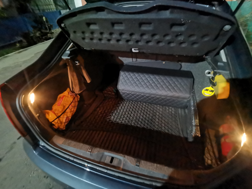 Чемоданчик, чуть чуть порядка в багажнике — Skoda Octavia A5 Mk2, 1,8 л ...