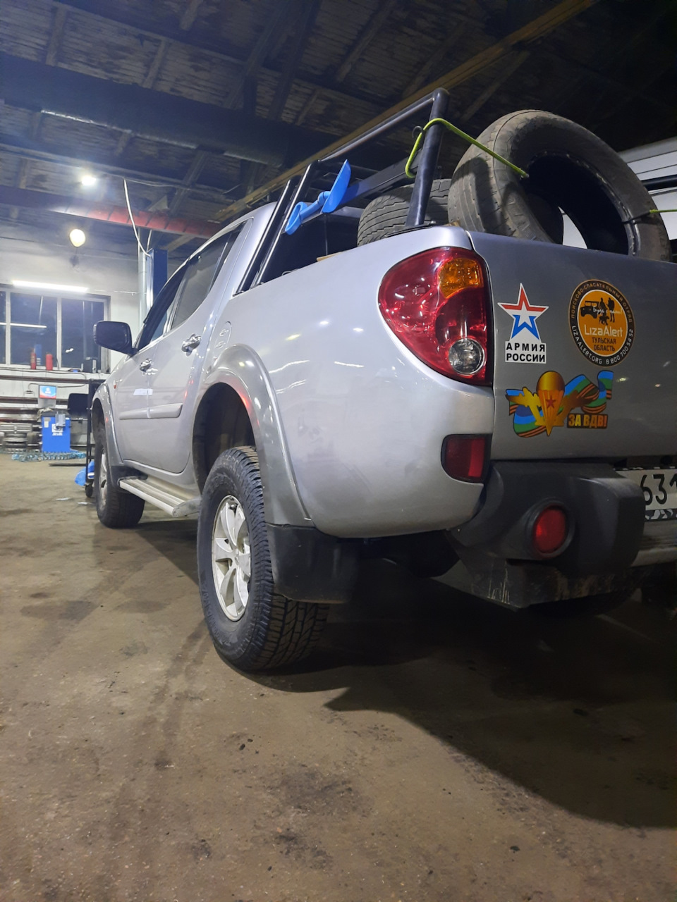 Подвеска в круг — Mitsubishi L200 (4G), 2,5 л, 2008 года | визит на ...