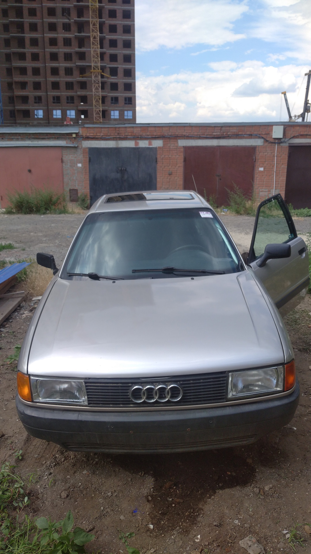 Замена лобового — Audi 80 (B3), 1,8 л, 1987 года | своими руками | DRIVE2