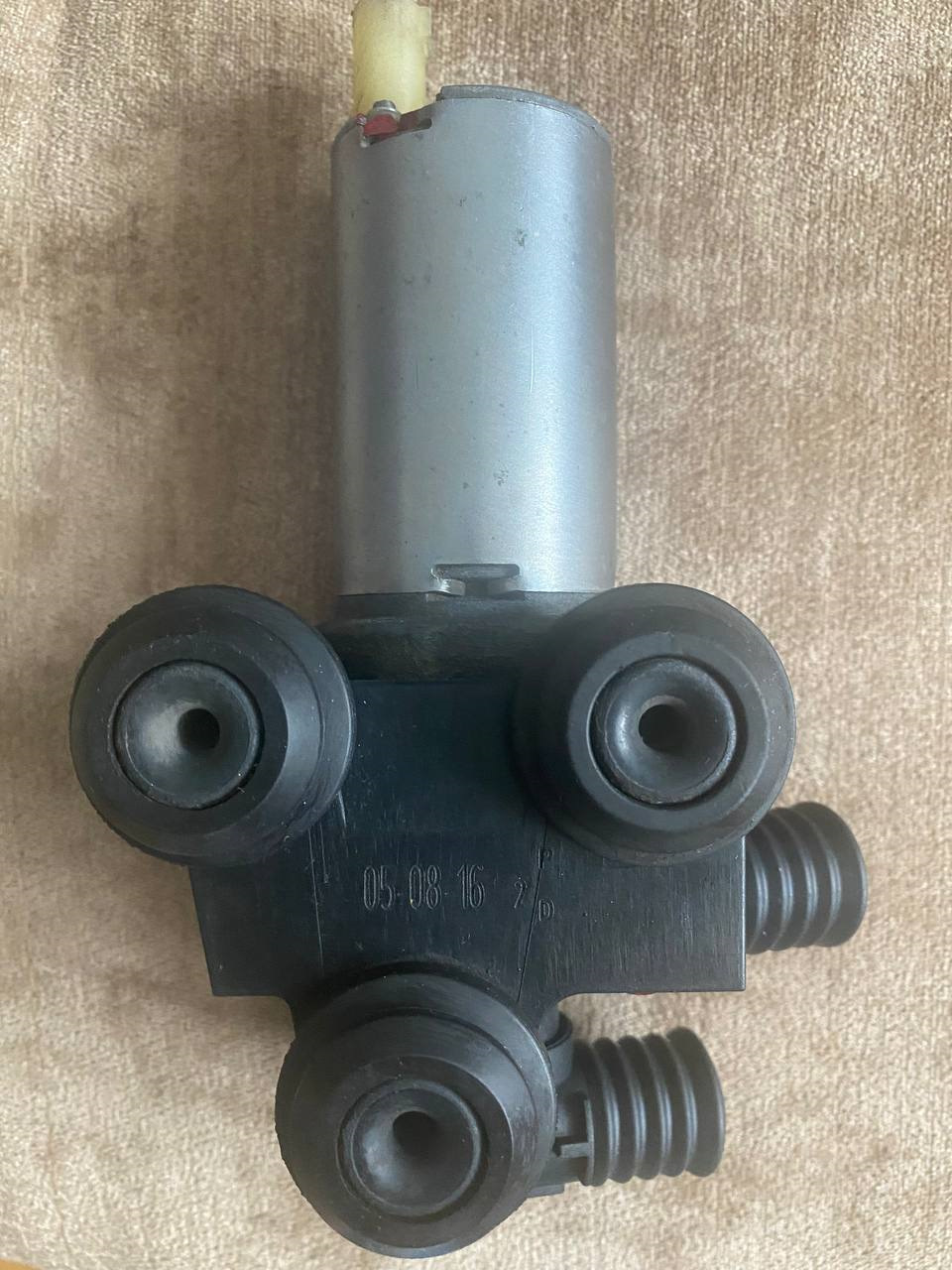 64118369806 Дополнительная водяная помпа BMW | Запчасти на DRIVE2