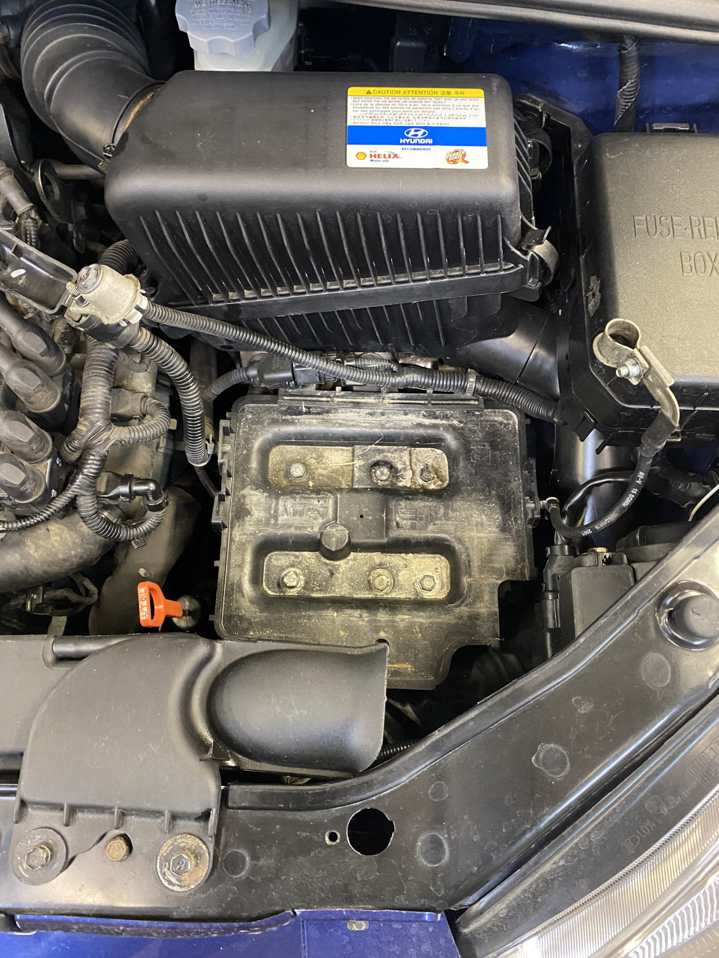 Замена датчиков импульсов генератора — Hyundai Getz, 1,4 л, 2007 года ...