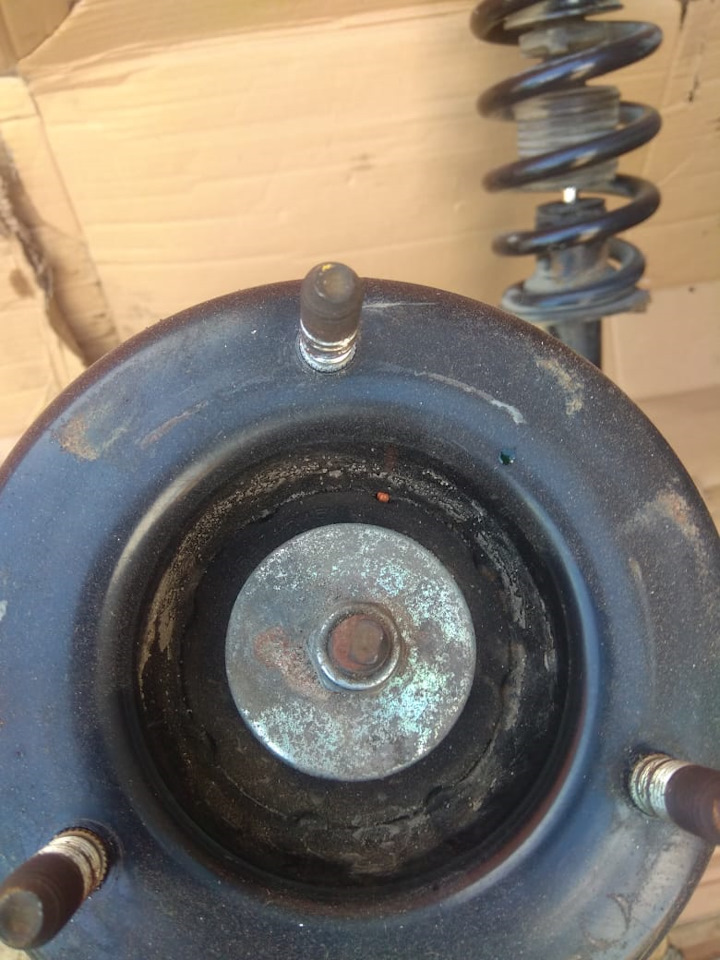 4062A024 Газовый амортизатор Mitsubishi | Запчасти на DRIVE2