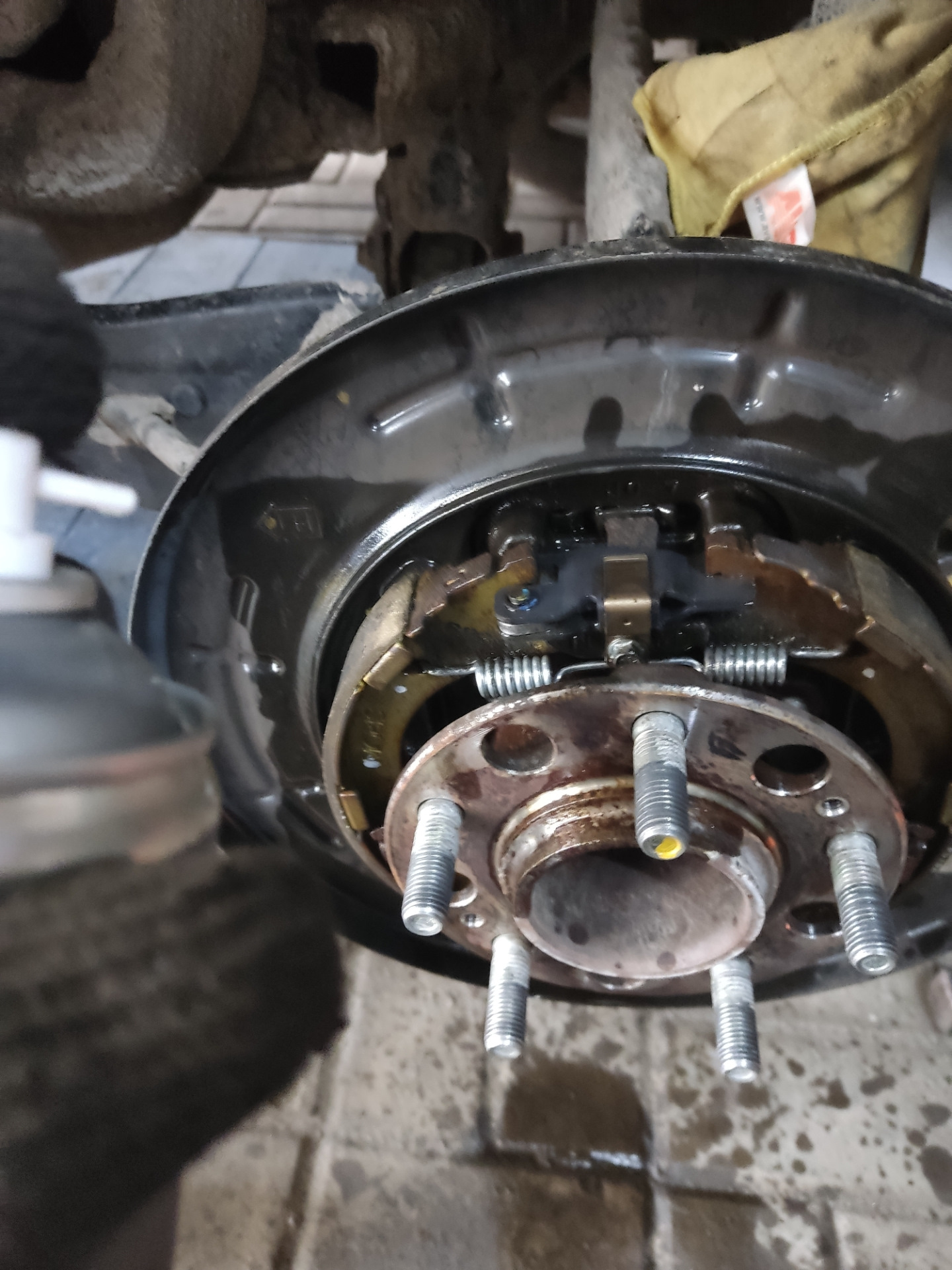 Замена тормозных дисков, колодок, тормозной жидкости . — KIA Sportage ...