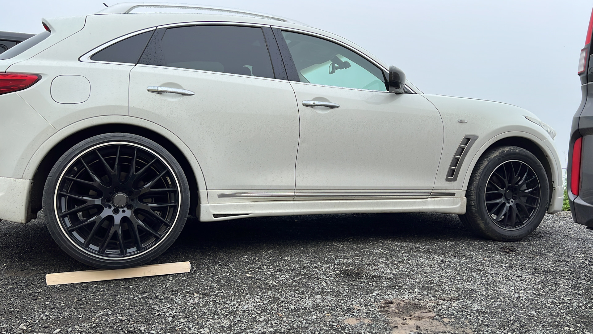 Infiniti FX37 диски Rays Homura R20 или R22 — DRIVE2