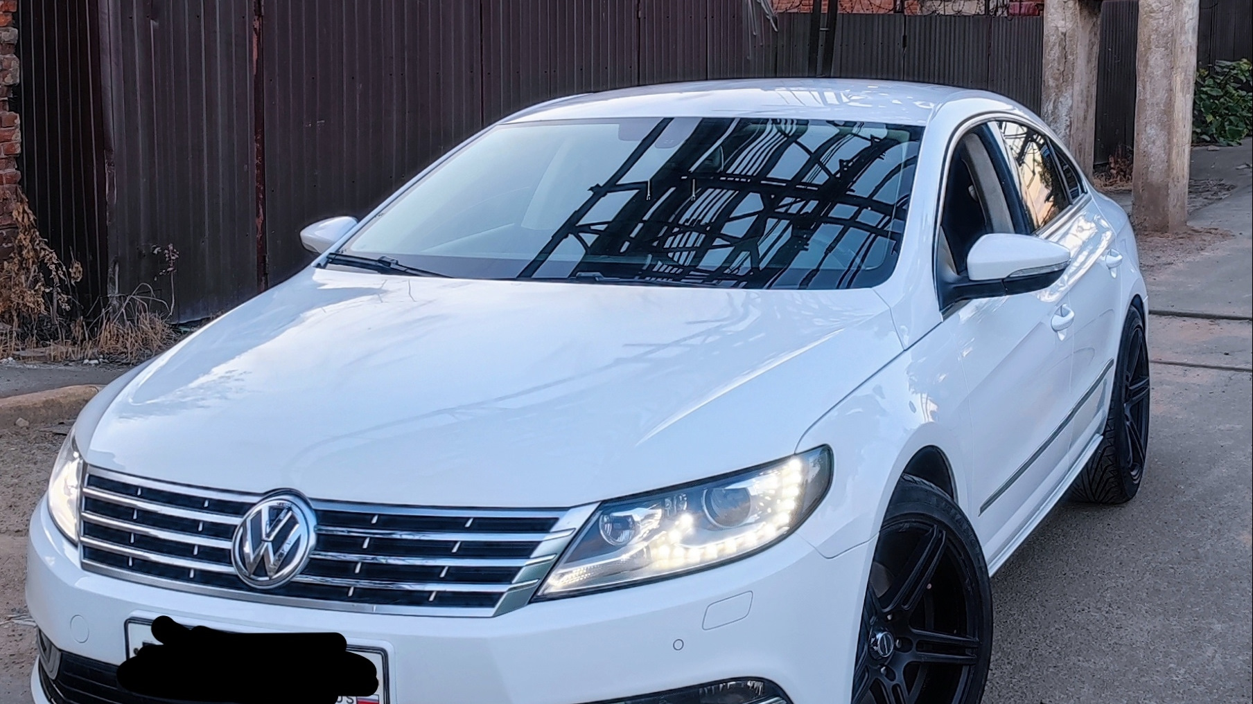 Volkswagen Passat CC 1.8 бензиновый 2012 | White на DRIVE2