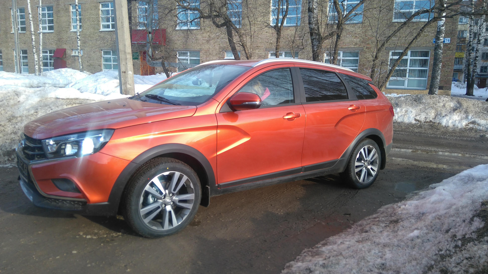 Lada Vesta SW Cross (1G) 1.6 бензиновый 2018 | на DRIVE2