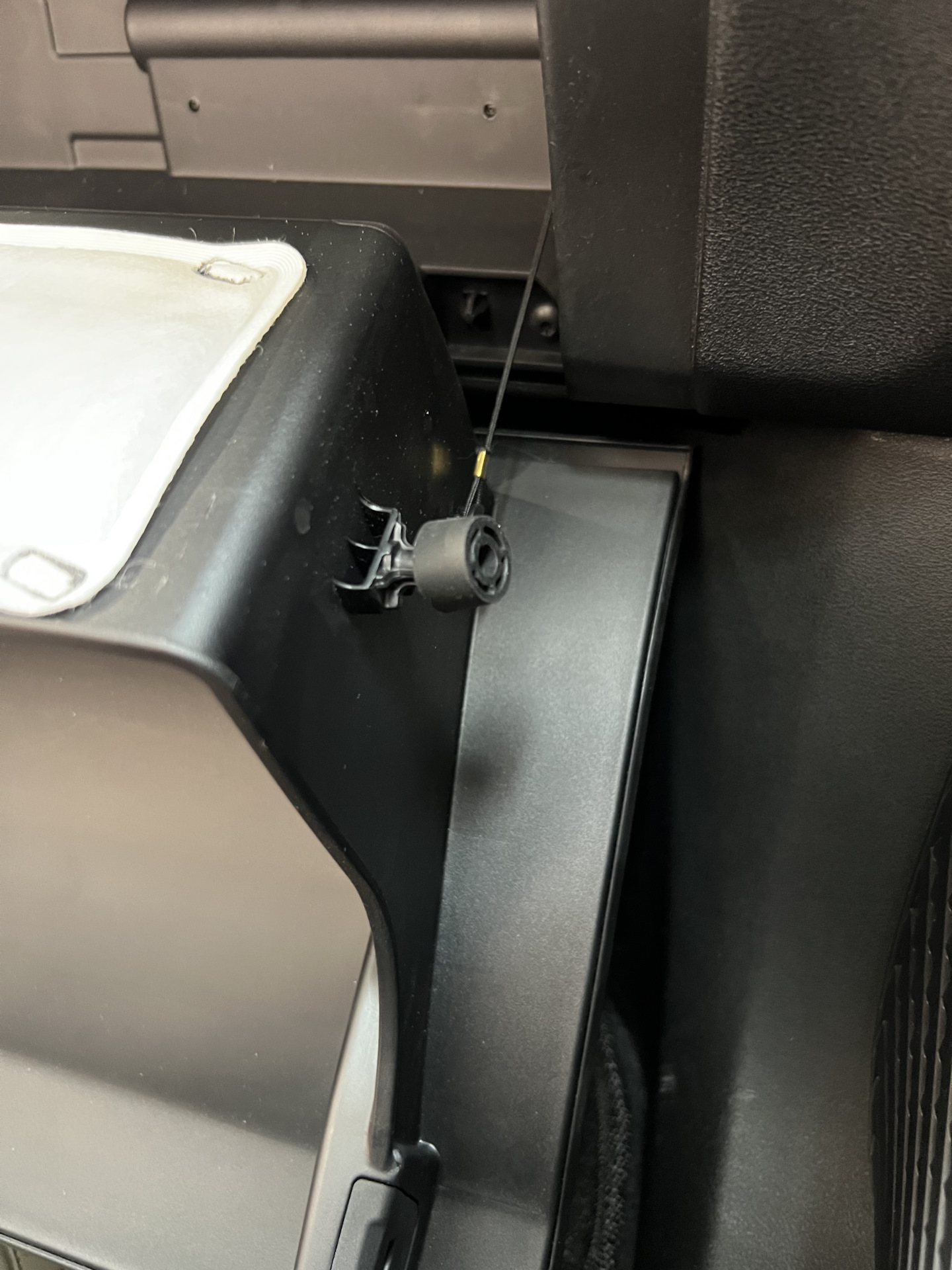 Салонный фильтр. — Geely Monjaro, 2 л, 2022 года | расходники | DRIVE2