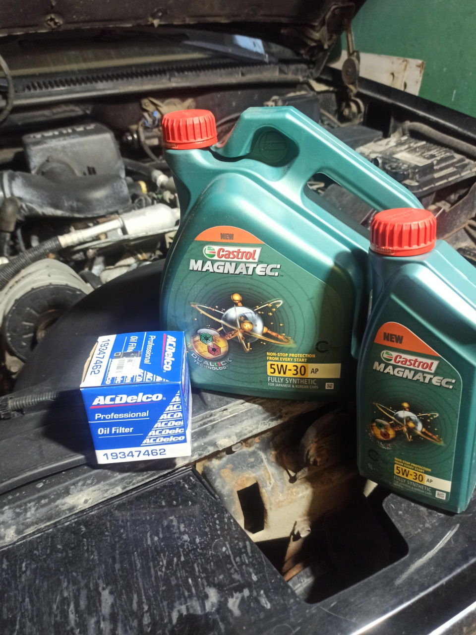 Замена масла в двигателе — Cadillac Escalade (1G), 5,7 л, 1999 года ...