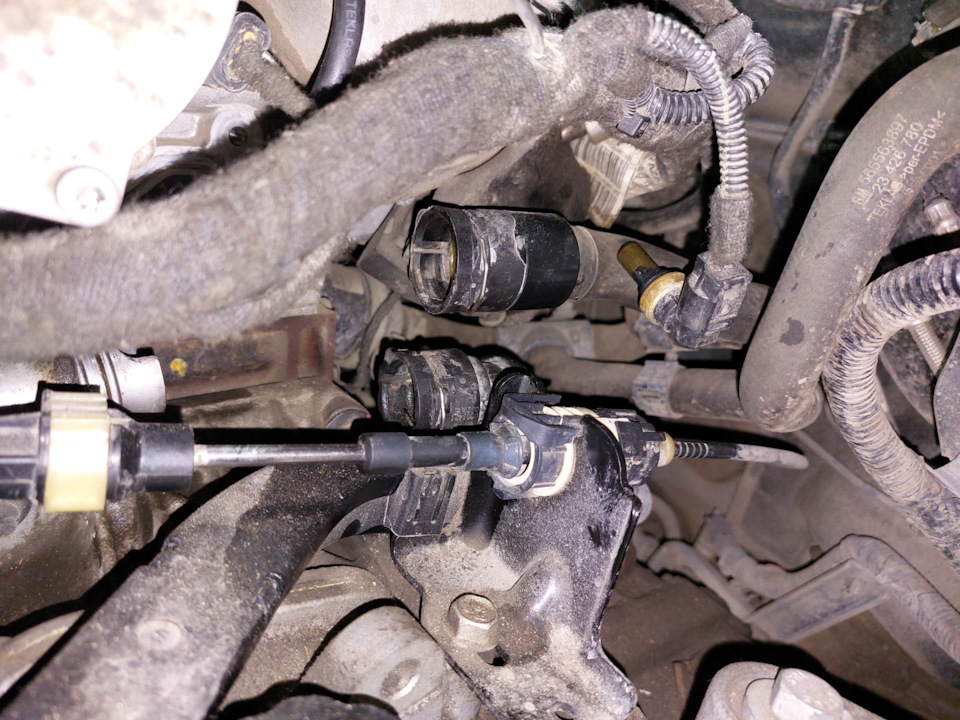 Течь антифриза, уплотнительное кольцо. Инсигния — Opel Insignia (1G), 1 ...