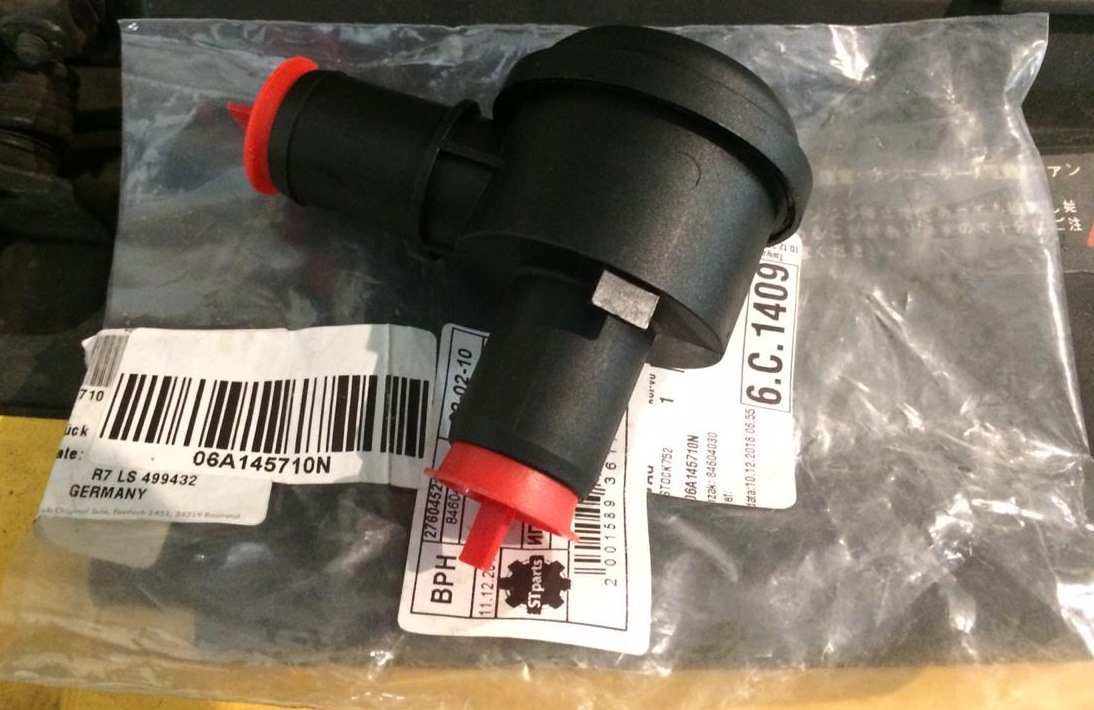 Замена байпаса, патрубка управляющей магистрали и хомутов системы ...