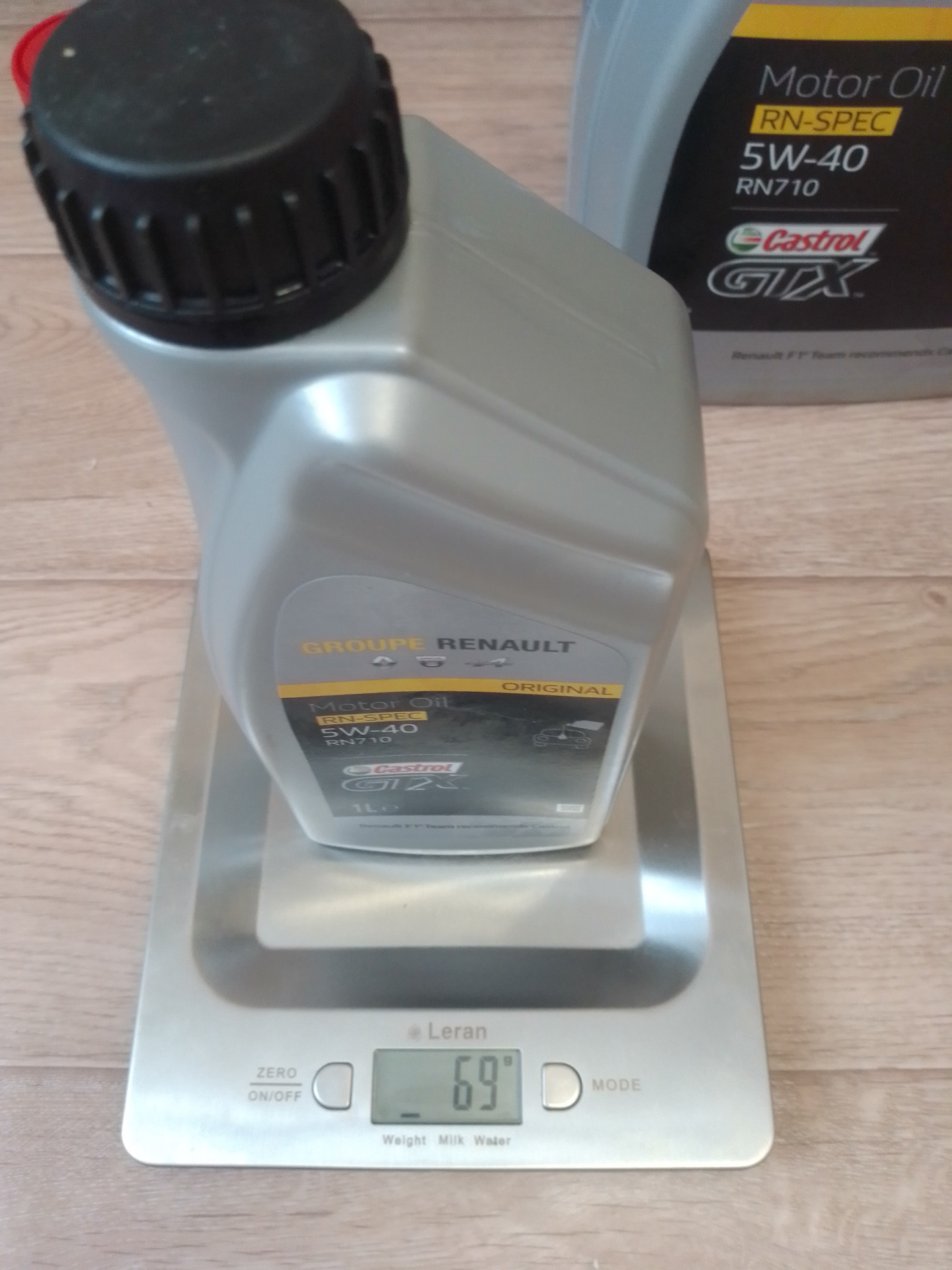 Масло Renault Castrol GTX RN-SPEC 5W40 A3/B4 RN710 в Рено Дастер 2,0 л ...