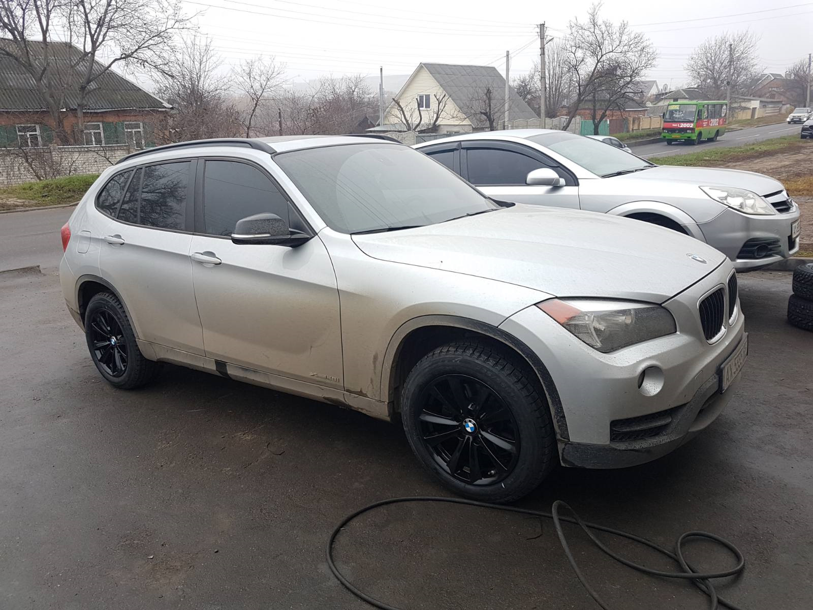 Переобулся на зиму с р18 на р17 225 55 — BMW X1 (E84), 2 л, 2014 года | шины | DRIVE2